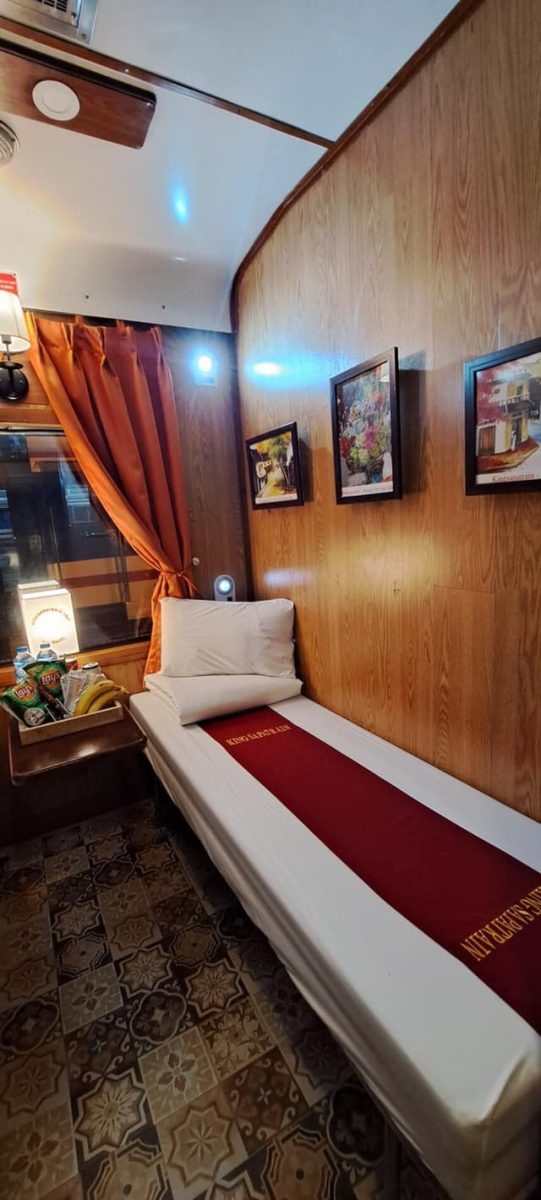 King Express Train - Hanoi to Sapa Train